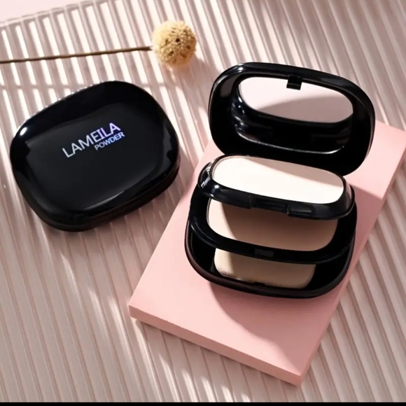 Lameila | Makeup | New Lameila Double Layer Oil Control Powder | Poshmark